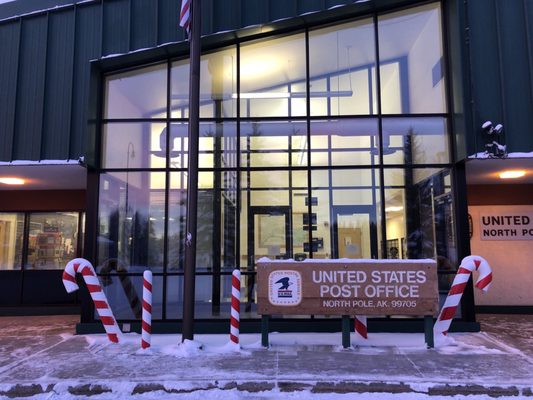 US POST OFFICE - Updated July 2025 - 20 Reviews - 325 S Santa Claus Ln ...