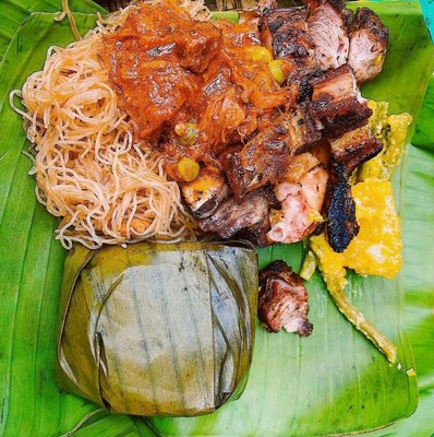 THE LABASSIN WATERFALL RESTAURANT - Villa Escudero, Km 91, Tiaong ...