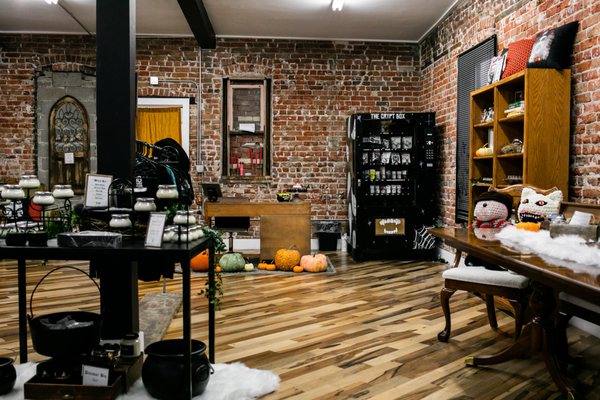 HORRID - Updated December 2025 - 34 Photos & 10 Reviews - 1974 S Acoma ...