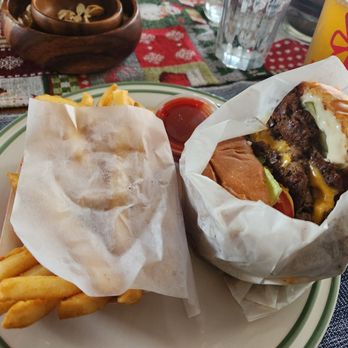 TRUEBURGER - Updated August 2025 - 1116 Photos & 1953 Reviews - 146 ...