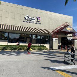 DORIS ITALIAN MARKET & BAKERY - Updated July 2025 - 275 Photos & 186 ...