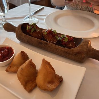 MANTRA - Updated August 2025 - 316 Photos & 336 Reviews - 275 W State ...