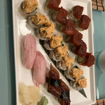 PERRY’S RESTAURANT - 671 Photos & 828 Reviews - 1811 Columbia Rd NW ...