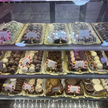 PENDLETON CANDY - Updated October 2025 - 33 Photos & 10 Reviews - 119 N ...