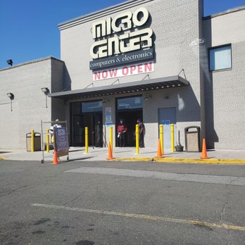 MICRO CENTER - Updated May 2024 - 109 Photos & 177 Reviews - 71-43 ...