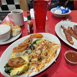 CAFE 75 - 14 Photos - 1214 Commercial Ave, Mounds, Oklahoma - Comfort ...