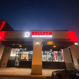 BULLPEN BBQ AND TAP HOUSE - Updated October 2025 - 67 Photos - 66 ...