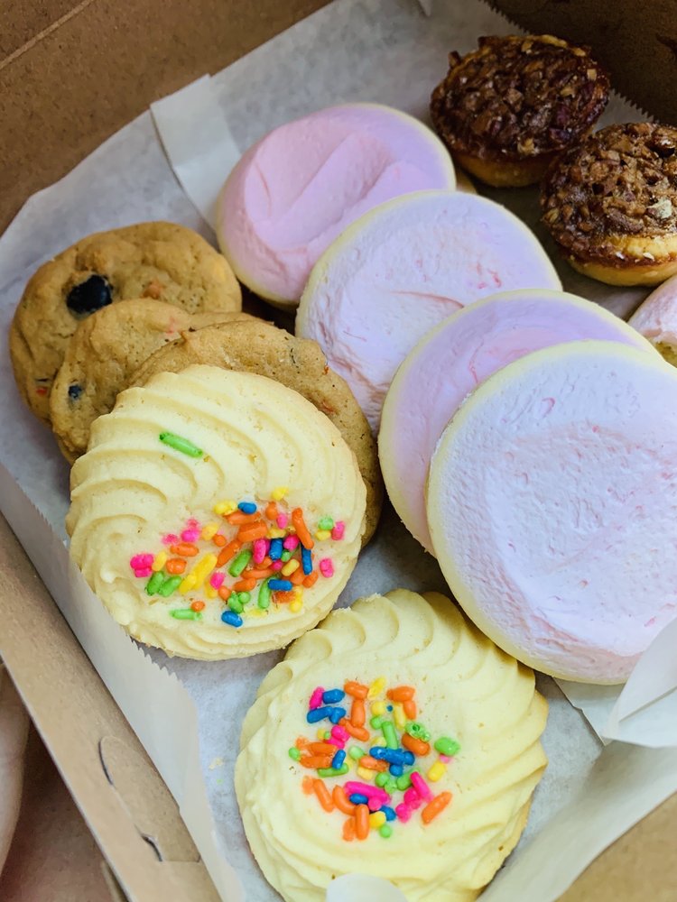 LITTY’S CAKES AND COOKIES - Updated June 2024 - 13 Reviews - 138 5th St ...