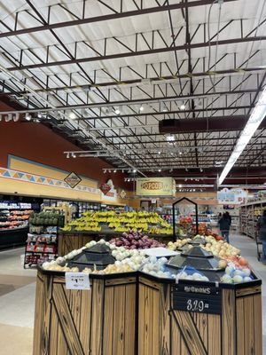 T&R MARKET - Updated January 2026 - 45 Photos - 667 N Hwy 491, Gallup ...