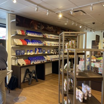 LINDT CHOCOLATE SHOP - Updated December 2025 - 19 Photos & 13 Reviews ...