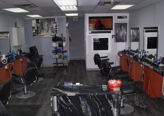 MCKENZIE TOWN BARBER SHOP - Updated December 2025 - 44 High Street SE ...