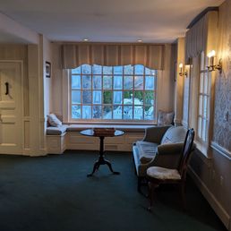 THE HOPKINS INN - Updated December 2025 - 136 Photos & 125 Reviews - 22 ...