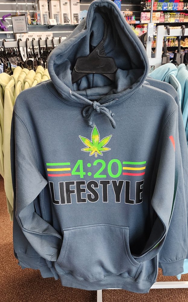 420 MEGA SMOKE SHOP - Updated July 2024 - 12 Photos - 3300 Concord Pke ...