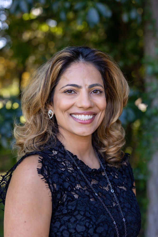 NISHA SMITH - JOHN L SCOTT SOUTH HILL - Updated July 2024 - 31 Photos ...