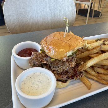 OAKVIEW PUBLIC HOUSE - Updated January 2026 - 50 Photos & 15 Reviews ...