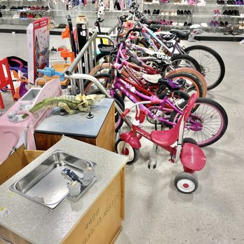 2A THRIFT SUPERSTORE - Updated December 2025 - 17 Photos - 7533 S ...