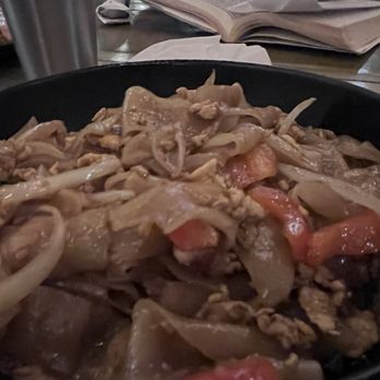 BLOCK 9 THAI STREET EATS - Updated October 2025 - 402 Photos & 197 ...