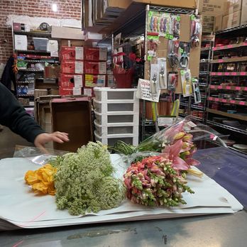 OAKLAND FLOWER MARKET - Updated May 2026 - 348 Photos & 132 Reviews ...