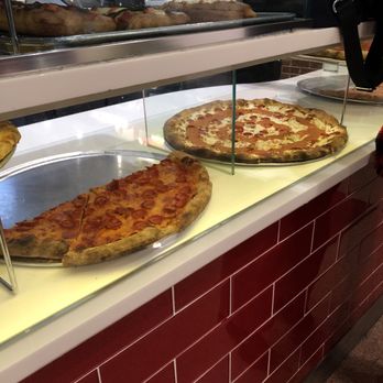 ANDREW BELLUCCI’S PIZZERIA - Updated July 2024 - 392 Photos & 176 ...