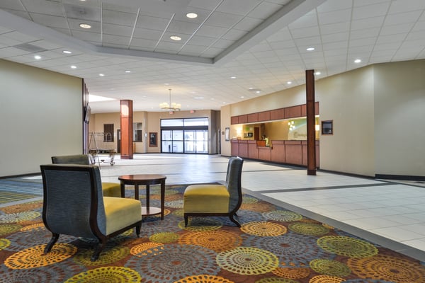 HOLIDAY INN CHICAGO MATTESON CONF CTR - 56 Photos & 71 Reviews - 500 ...