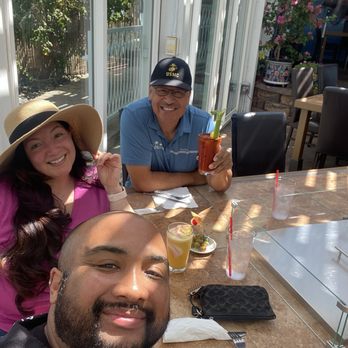 THE PATIO AT CHILLY JILLY’Z - Updated August 2024 - 90 Photos & 77 ...