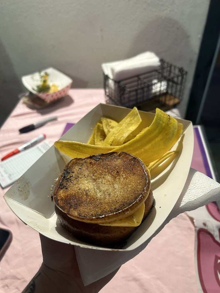 THE MAGIC BURGER - Updated September 2025 - 201 N Rampart St, New ...