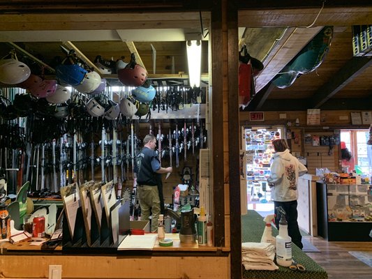 GALENA SPORTS - 14 Photos & 59 Reviews - 16795 Mt Rose Hwy, Reno ...