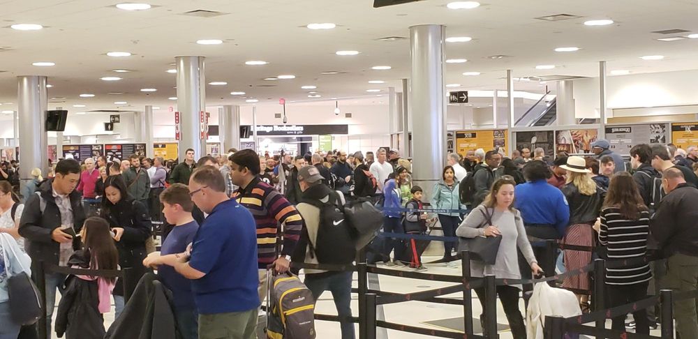 TSA CHECKPOINT MAIN - ATLANTA INTERNATIONAL AIRPORT - 49 Photos & 164 ...
