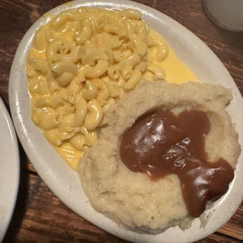 MAVERICK GRILL AND SALOON - Updated September 2024 - 104 Photos & 139 ...