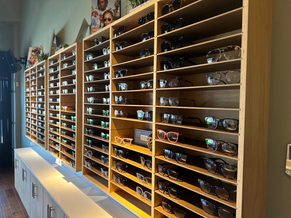 EYEDEAL CARE OPTOMETRY - Updated November 2025 - 79 Photos & 446 ...