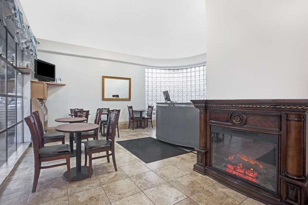 DAYS INN BY WYNDHAM SEATTLE NORTH OF DOWNTOWN - Updated June 2025 - 55 ...