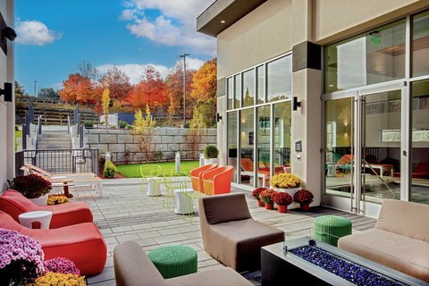 ALOFT FRAMINGHAM - Updated October 2025 - 125 Photos & 15 Reviews - 130 ...
