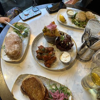 THE GEORGE INN - Updated June 2024 - 172 Photos & 163 Reviews - 75-77 ...