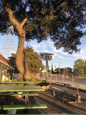 BRIDGEHEAD CAFE - 198 Photos & 304 Reviews - 2415 E 18th St, Antioch ...