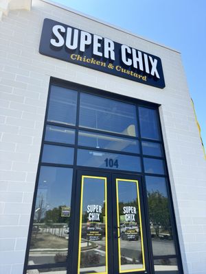SUPER CHIX - Updated October 2025 - 10 Photos - 440 Newnan Crossing ...
