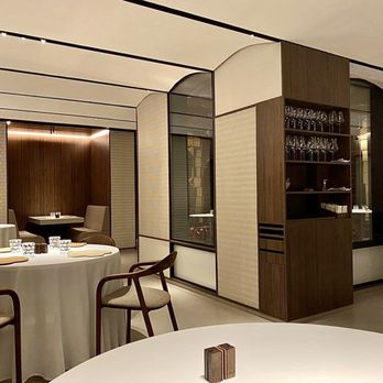 CINC SENTITS - Updated December 2025 - 417 Photos & 71 Reviews - Carrer ...