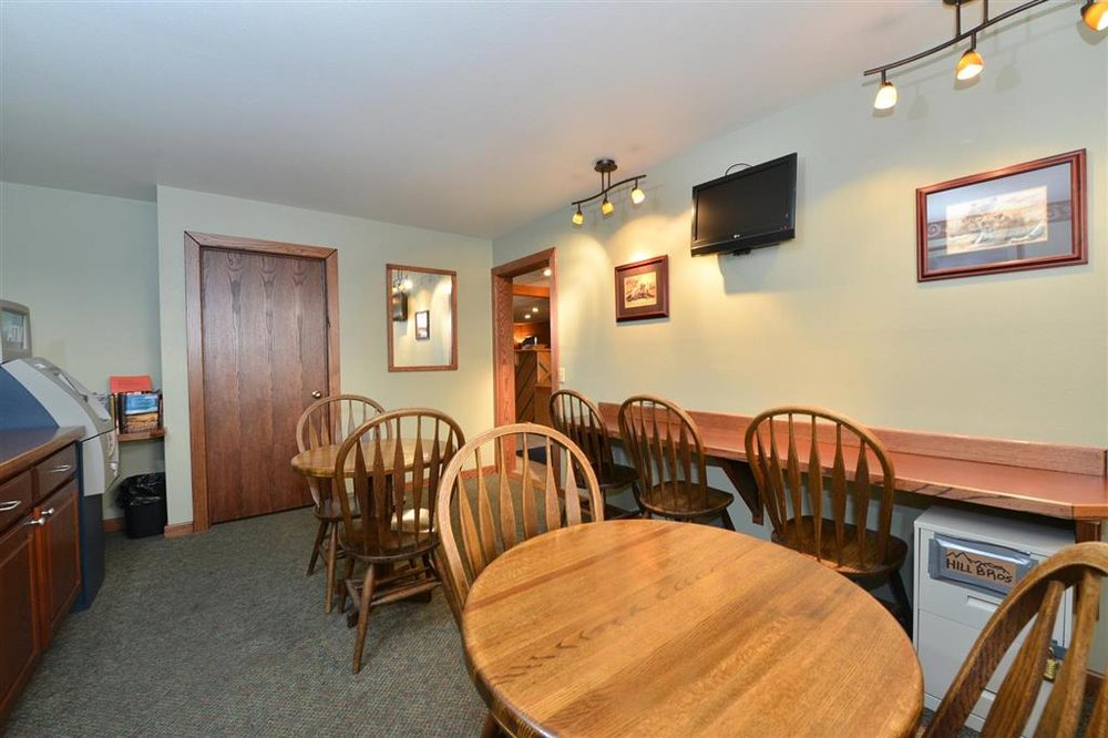 AMERICAS BEST VALUE INN BUTTE - Updated April 2025 - 40 Photos & 31 ...