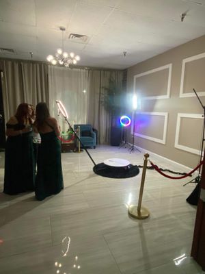 SHAWNA’S 360 PHOTO BOOTH - Updated August 2025 - 10 Photos - Capitol ...