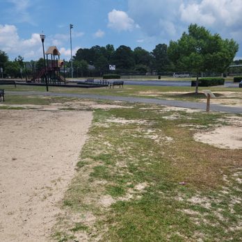 ANGIER RECREATION PARK - Updated July 2025 - 17 Photos - Hickory St ...
