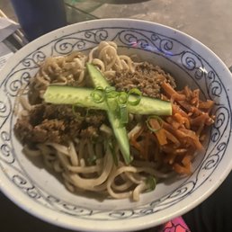 MOMS - Updated September 2024 - 141 Photos & 99 Reviews - 190 Keawe St ...