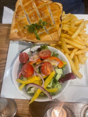 THE GRUMPY MOLE - Updated September 2025 - Brockham Green, Brockham ...