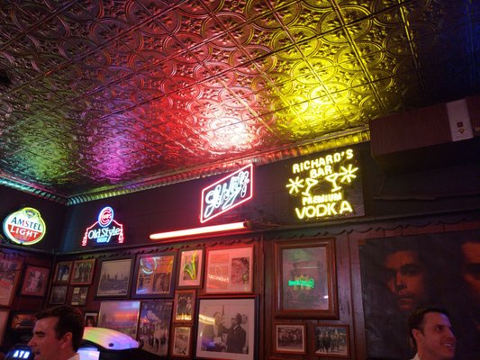 RICHARD’S BAR - 104 Photos & 319 Reviews - Dive Bars - 491 N Milwaukee ...