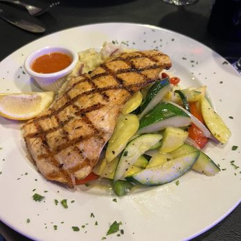 NANTUCKET GRILL - CHAPEL HILL - Updated June 2025 - 262 Photos & 322 ...