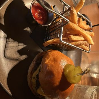 THE REFINERY - Updated May 2025 - 286 Photos & 118 Reviews - 728 29th ...