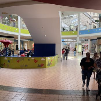 MAINPLACE MALL - Updated April 2025 - 984 Photos & 239 Reviews - 2800 N ...