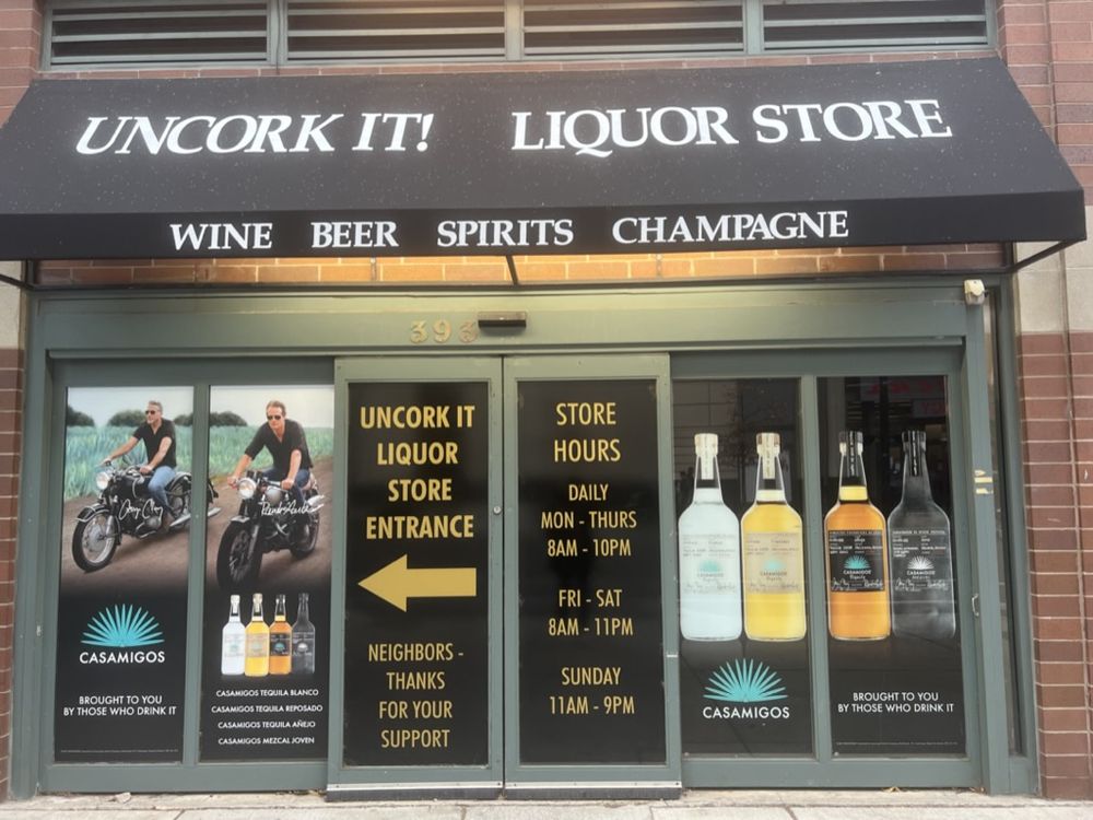 UNCORK IT! - Updated December 2025 - 22 Photos & 104 Reviews - 353 E ...