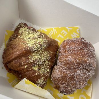 YELLOW THE CAFE - Updated June 2025 - 991 Photos & 420 Reviews - 1524 ...