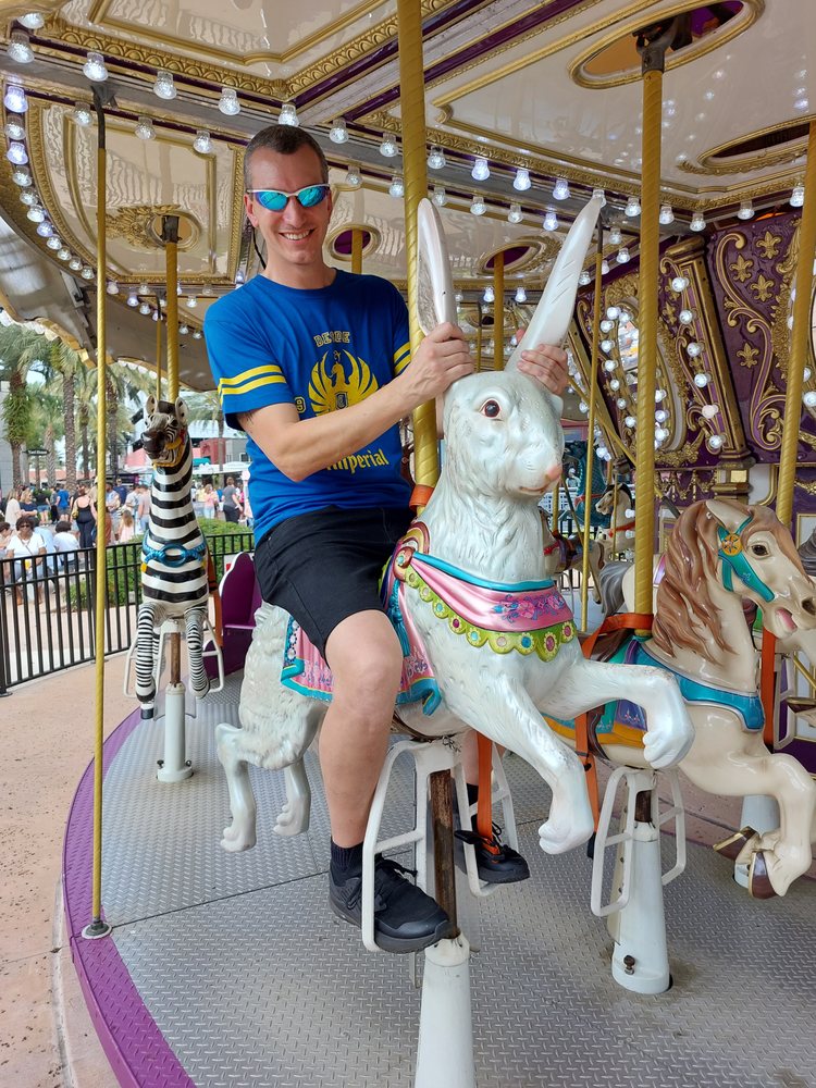 CAROUSEL ON THE PROMENADE - Updated April 2025 - 12 Photos - 8375 ...