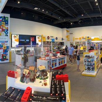 LEGO STORE DOWNTOWN SUMMERLIN - Updated August 2025 - 51 Photos & 18 ...