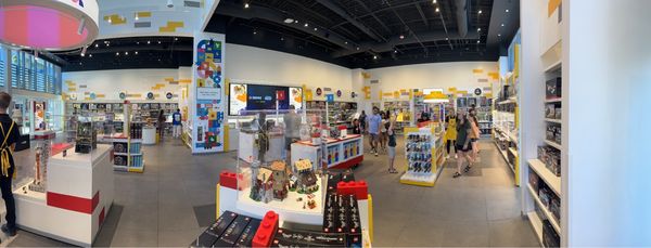 LEGO STORE DOWNTOWN SUMMERLIN - Updated January 2025 - 35 Photos & 12 ...